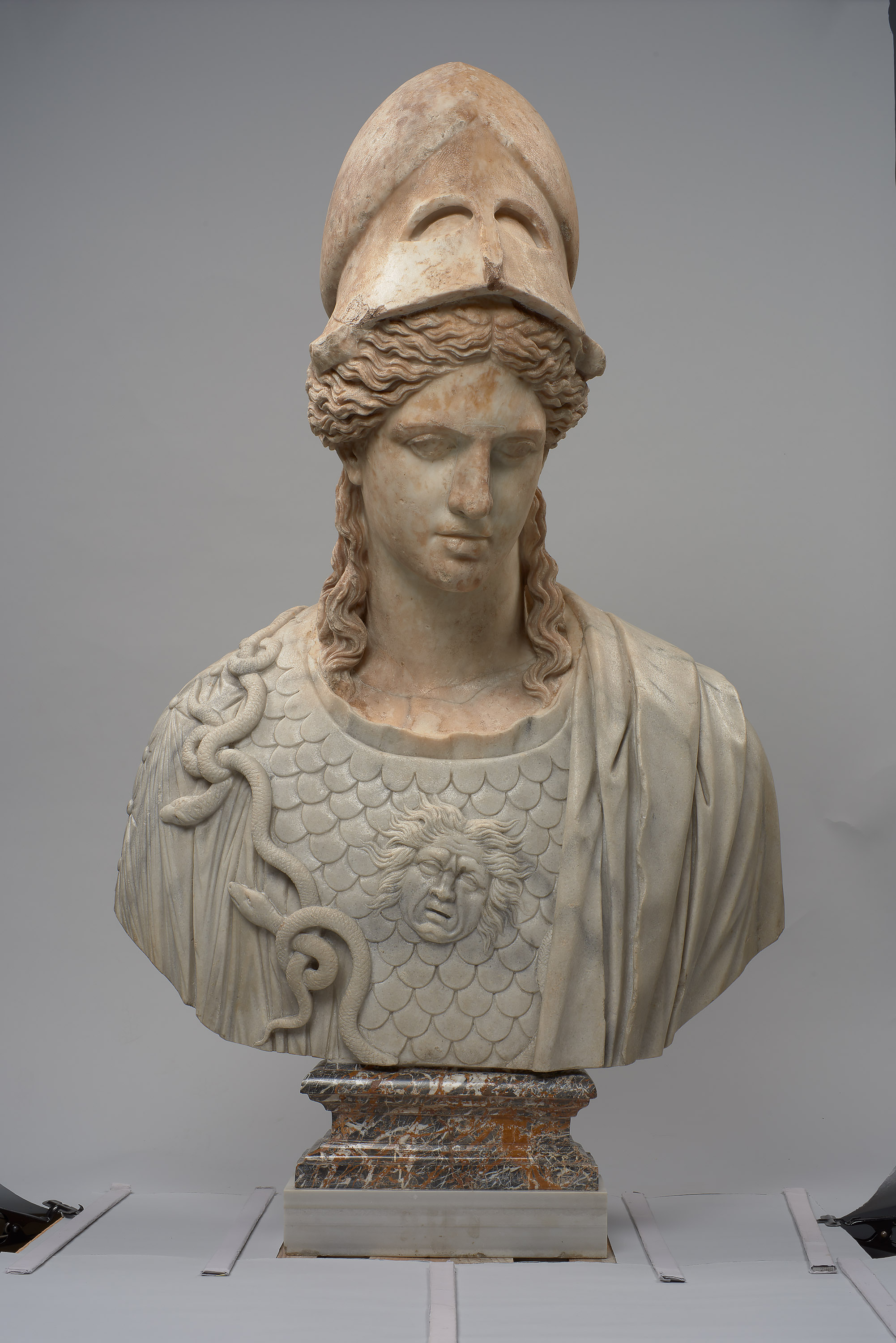 Büste mit Kopf der Athena (Typus Velletri) - Kunstwerke ...