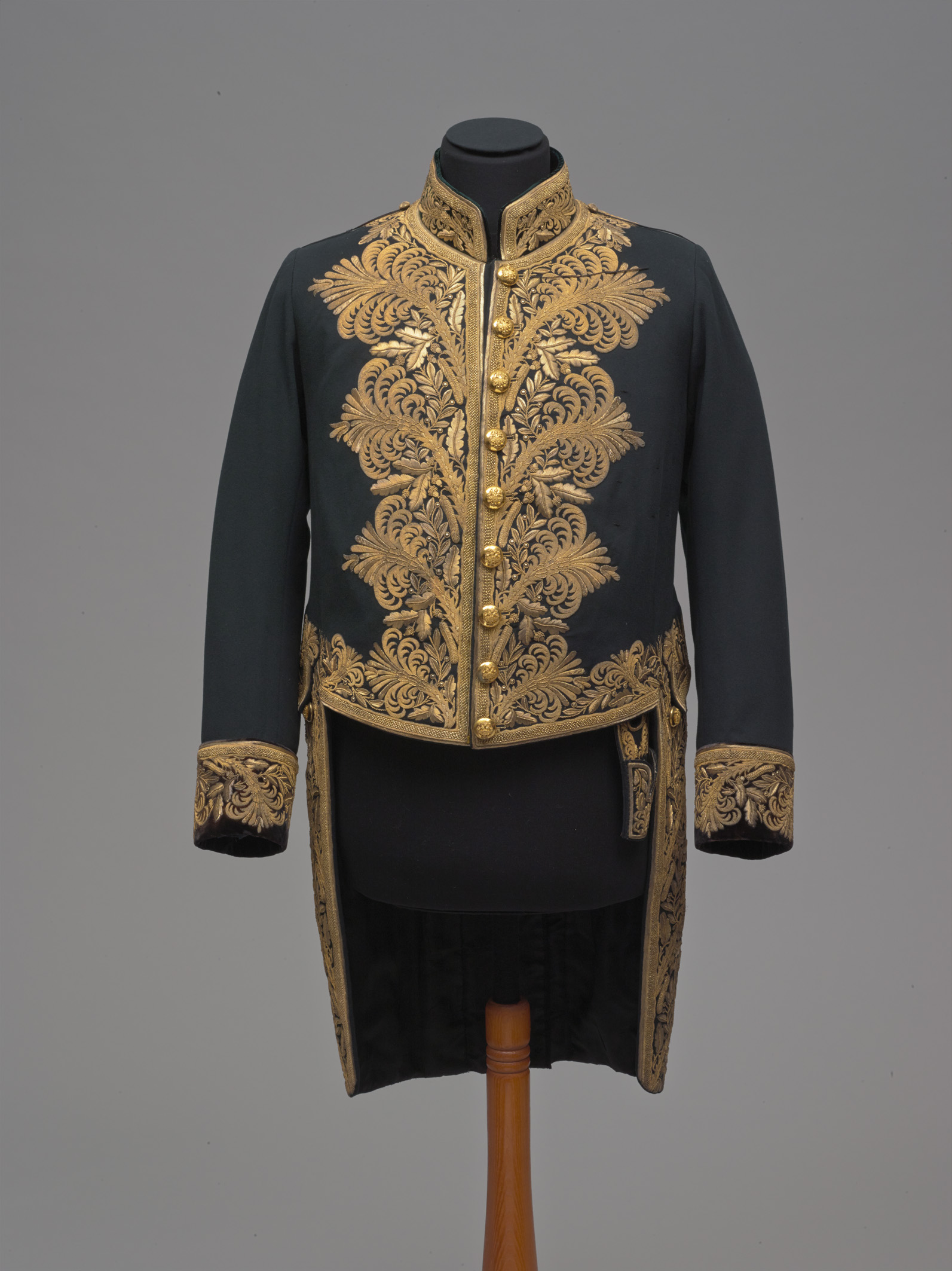 Frack von der Gala-Uniform eines k. u. k. Geheimen Rates - Kunstwerke ...